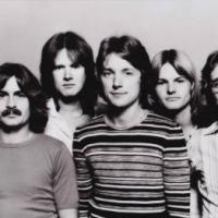 Super Hits Of The ... - Smoke From A Distant Fire Lyrics